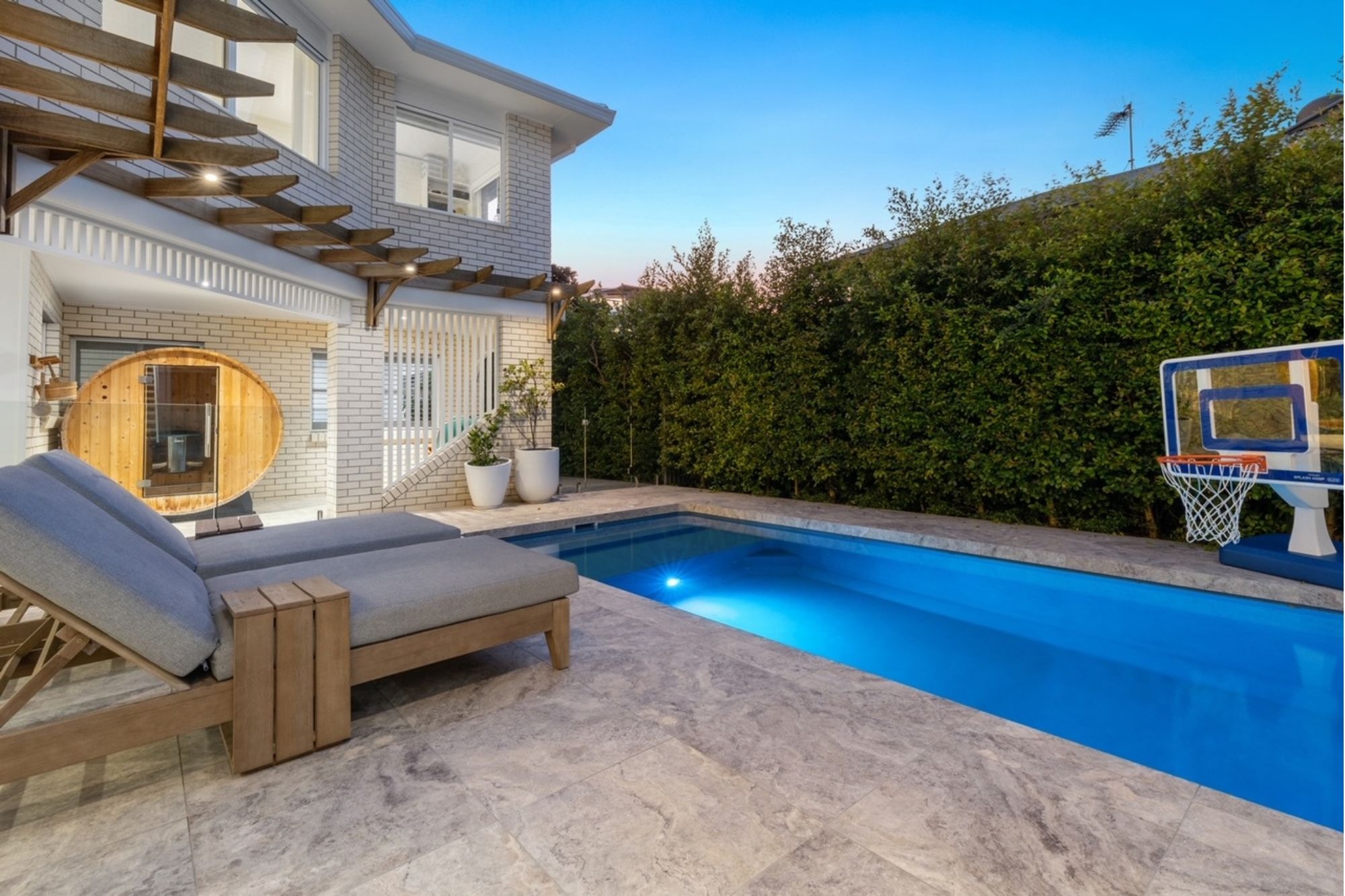 Magnesium vs Chlorine Pools: How to Decide